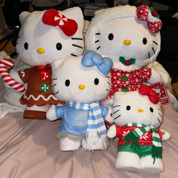 Hello Kitty | Holiday | Hello Kitty Christmas Greeter Steppers Bundle ...